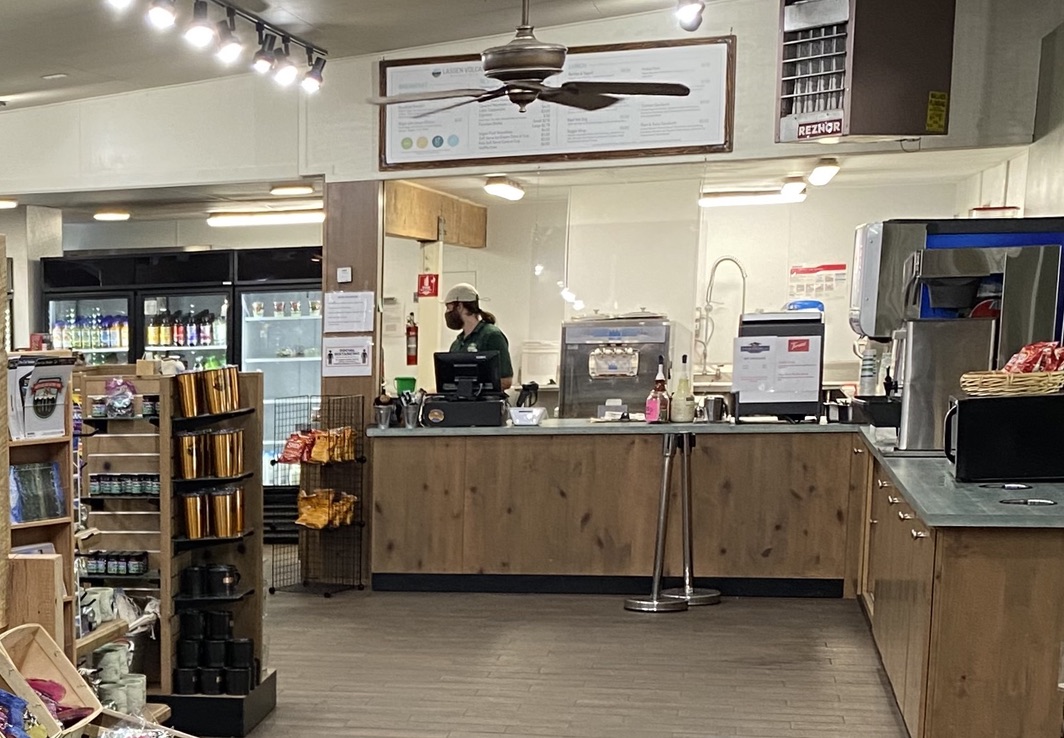 Food Service - Lassen Lodging